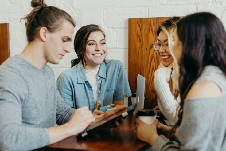 15 Super Team Building Event Ideas For Your Organization - Swoogo